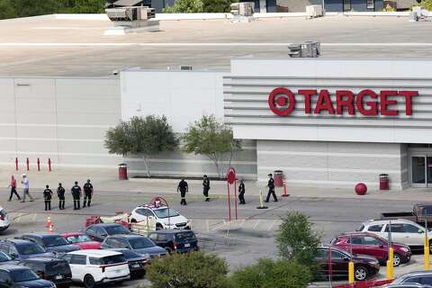 3 killed in North Austin Target shooting: See photos from the scene