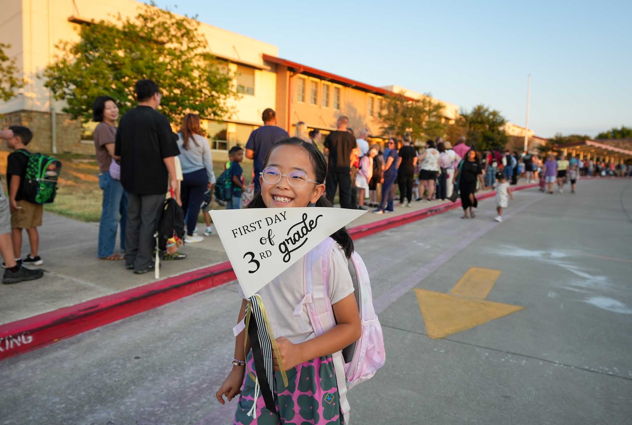 Round Rock ISD students go back to school Tuesday. See photos