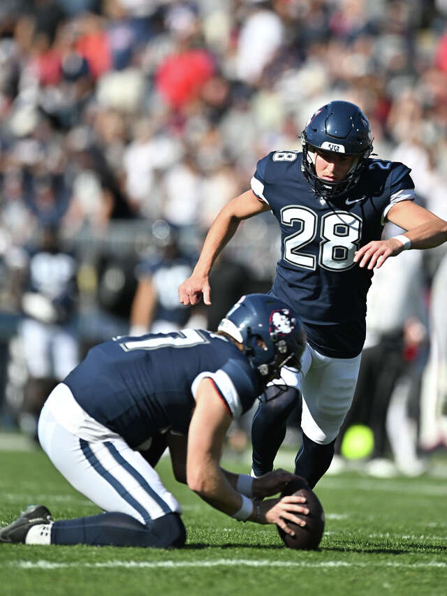 Why kicker Chris Freeman has trust of UConn coach Jim Mora