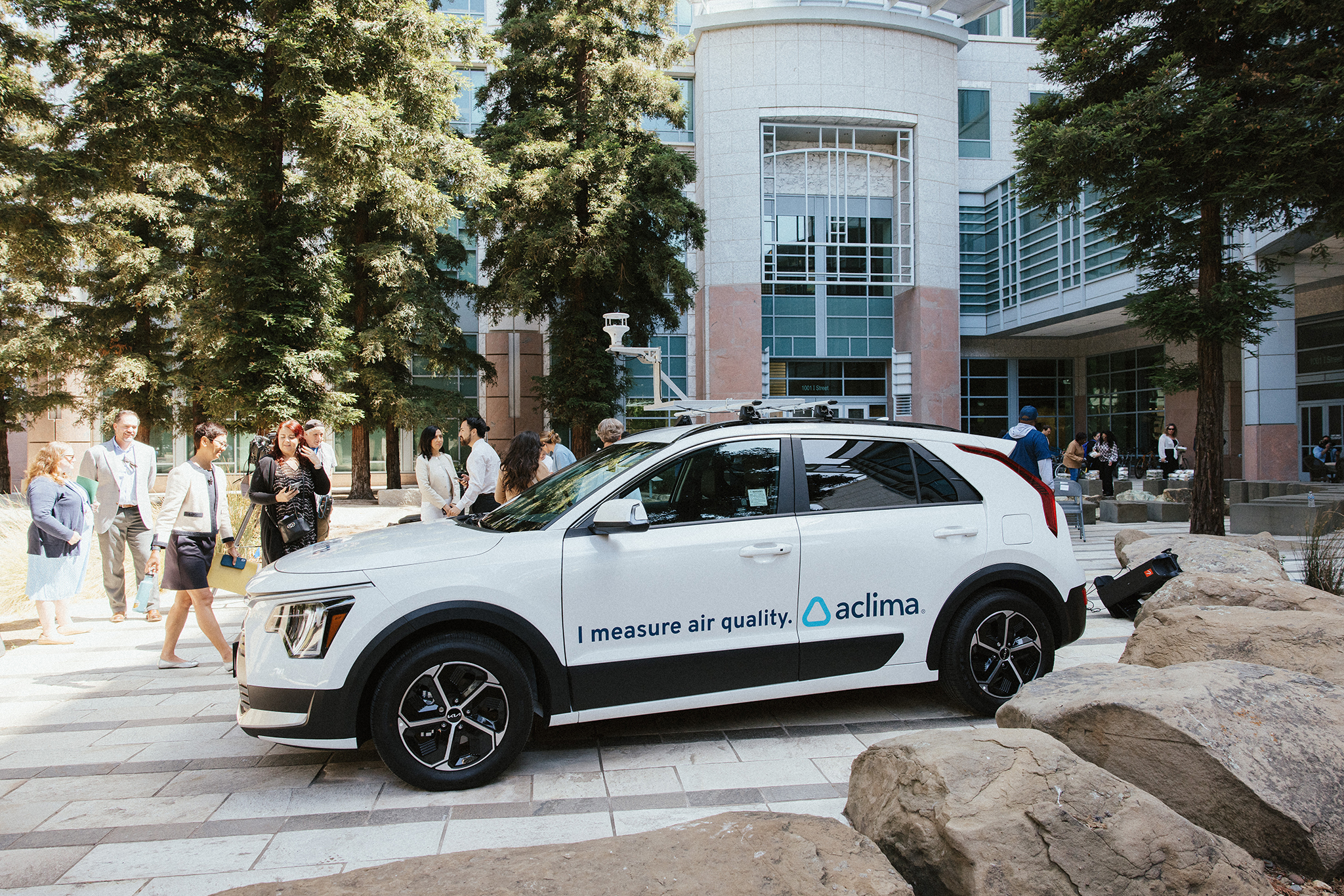 What those new cars with the sensors driving around Calif. are doing