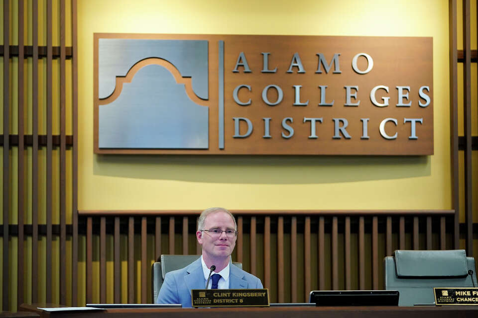 San Antonio's Alamo Colleges approves diminished faculty role