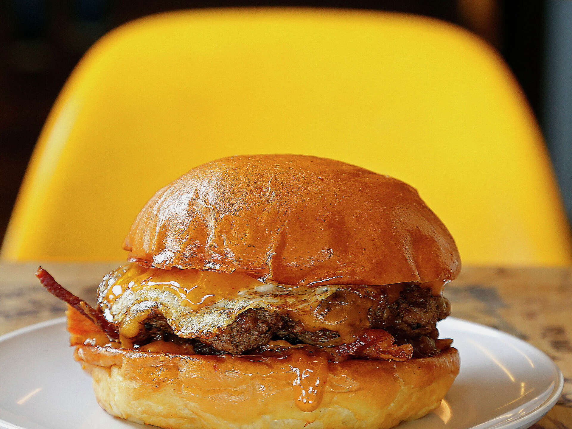 Houston chef opens burger joint near Eli Lilly site