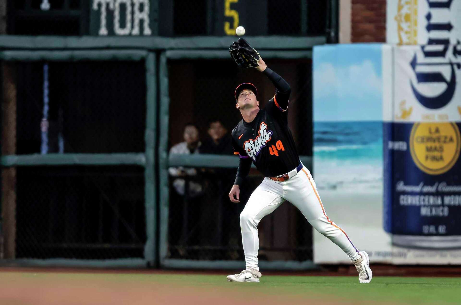 Giants bring back Tyler Fitzgerald, ask him to make MLB debut in right