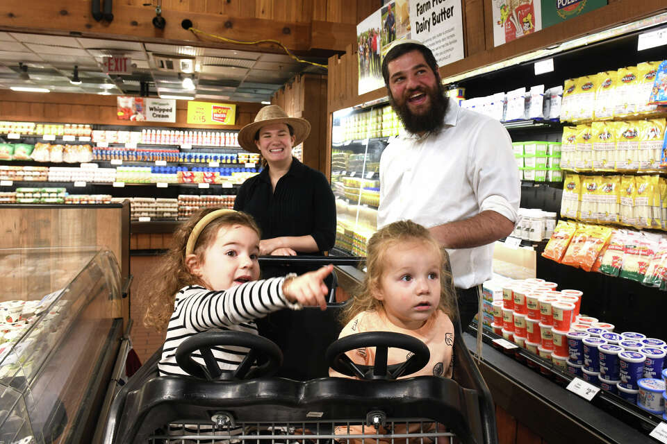 How Stew Leonard’s iconic animatronics became a store tradition