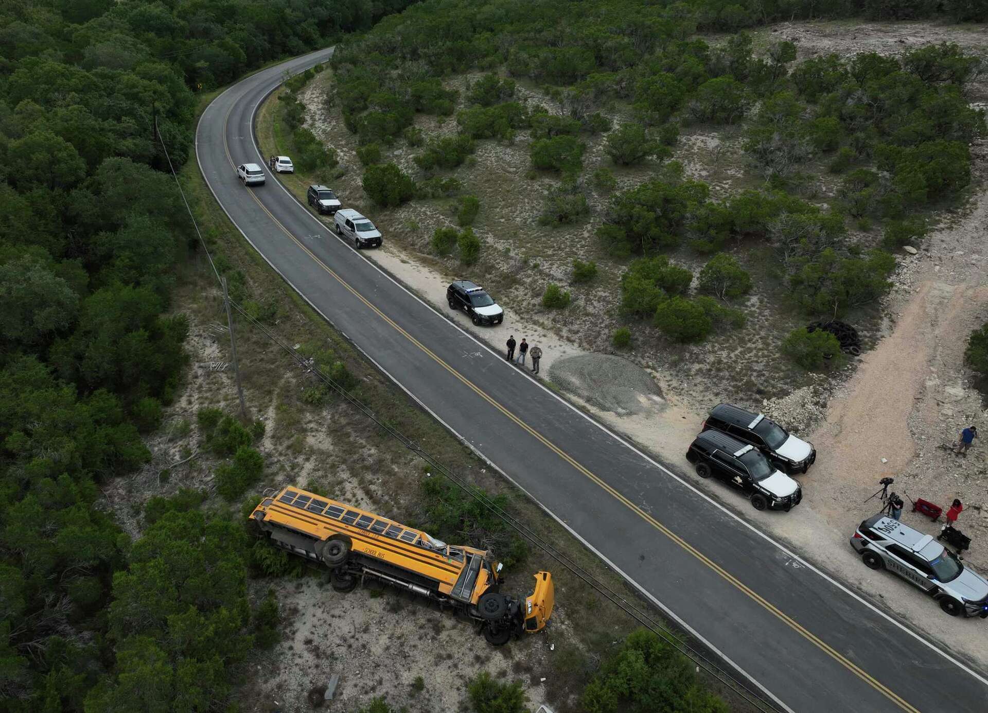 Leander school bus involved in rollover crash near Sandy Creek