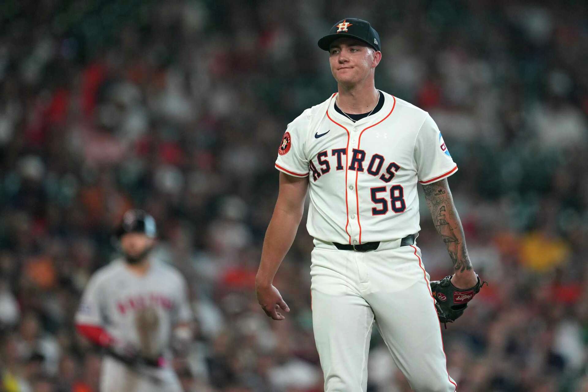Astros pitchers' adjustments define a key win over Red Sox