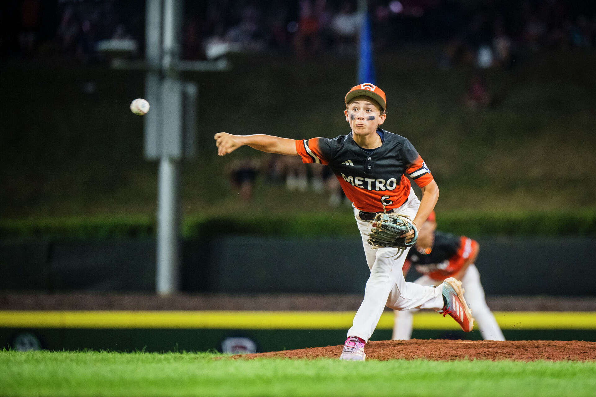 Connecticut Little League defeats Southwest 1-0 in opening LLWS game.