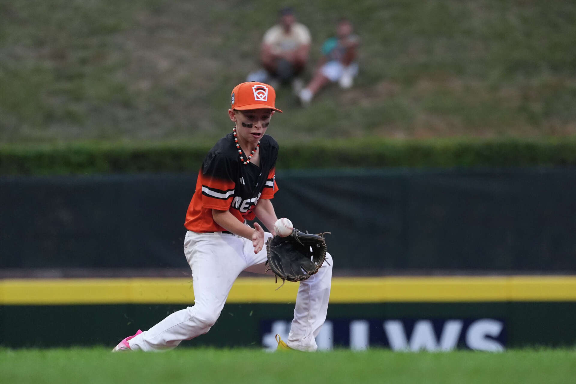 Connecticut Little League defeats Southwest 1-0 in opening LLWS game.