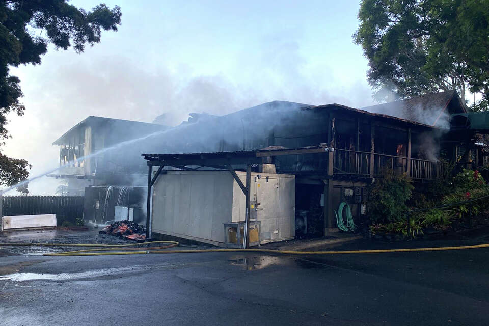Fire destroys historic Hawaii restaurant with breathtaking views