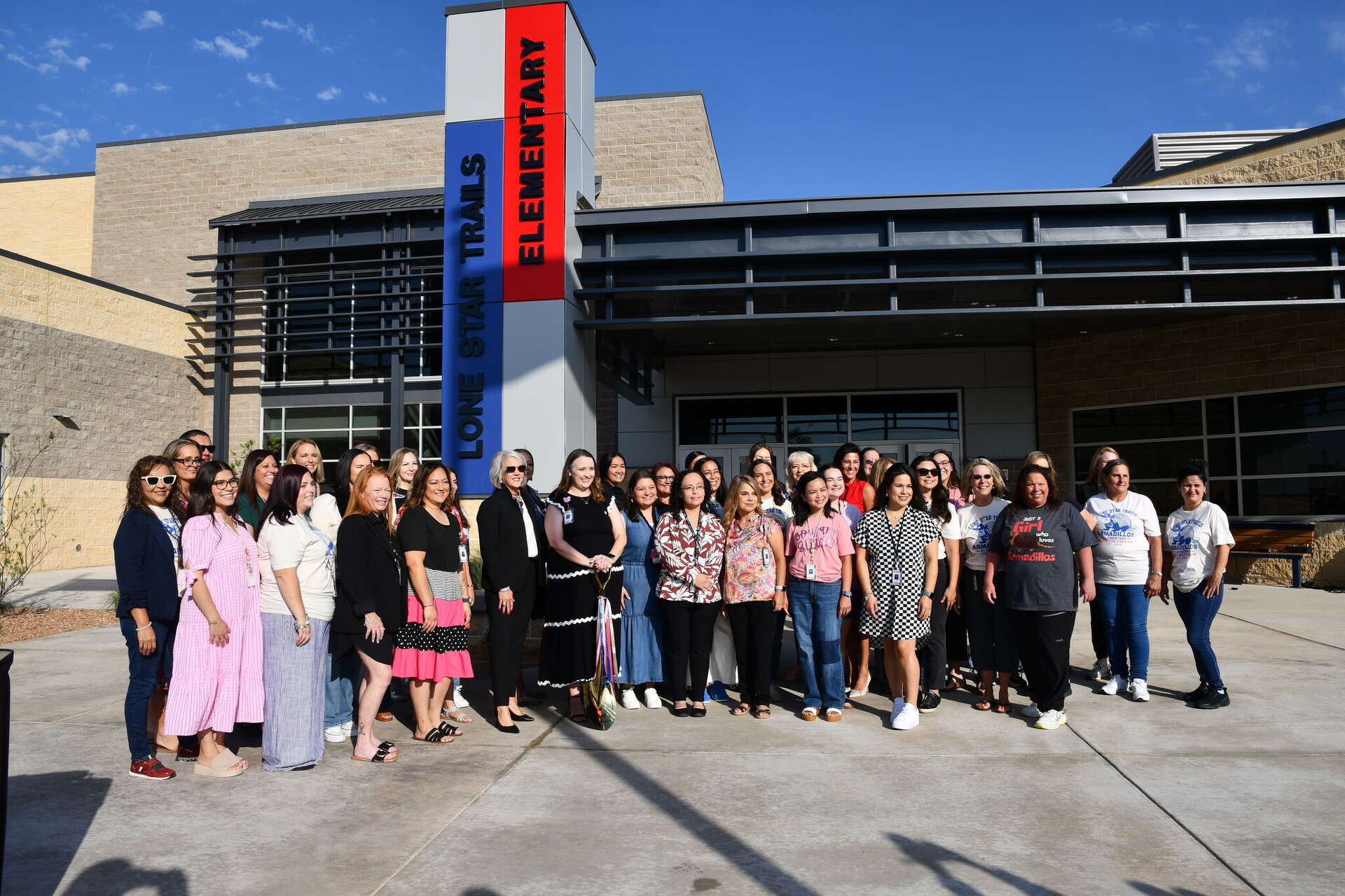 Midland ISD cuts ribbon on Lone Star Trails Elementary