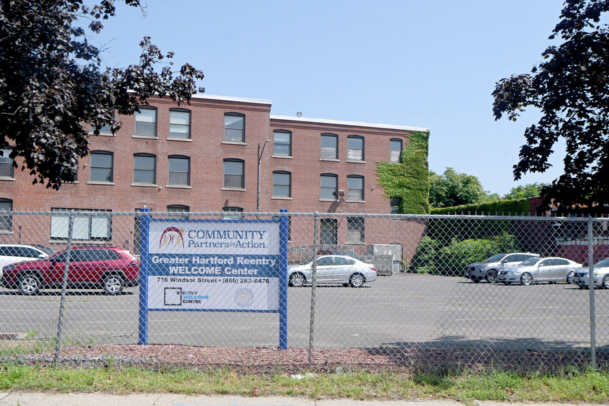 As funding lapses, CT's reentry centers struggling to help ex-inmates