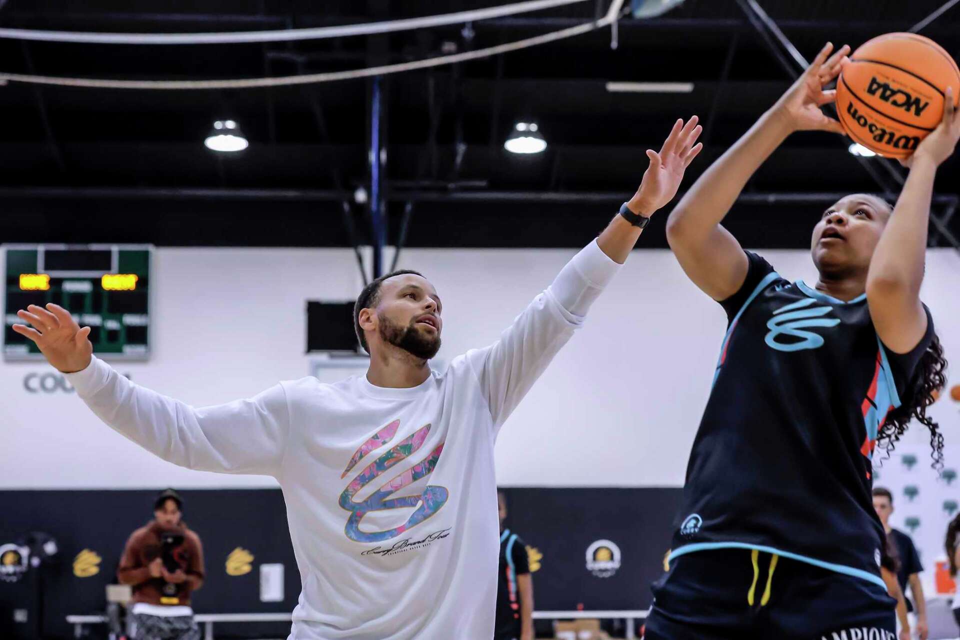 Warriors’ Steph Curry molds next era of stars: ‘He’s got golden touch’