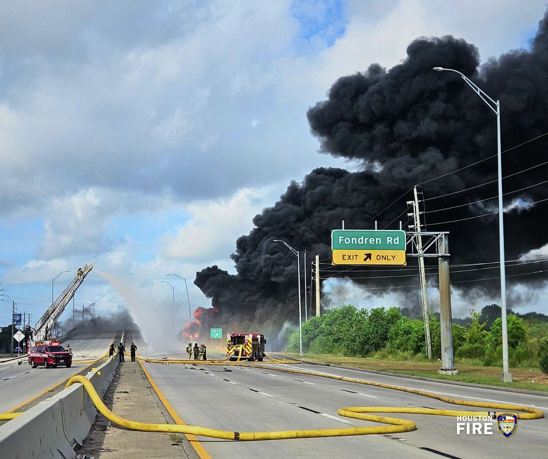 Houston tanker explosion shuts US-90 Alternate at Fondren