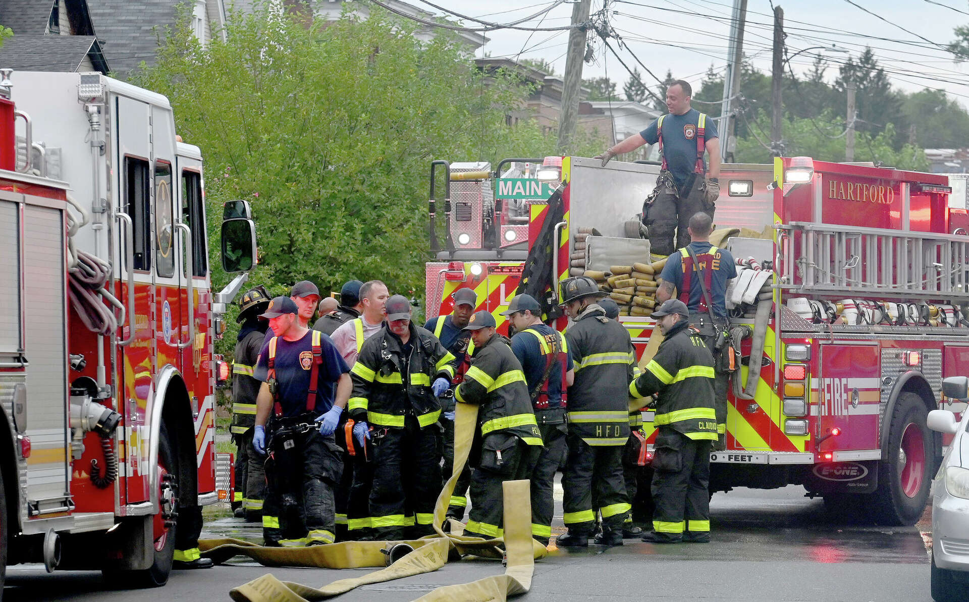 2 children, 2 adults dead in Hartford fire on Shultas Place: Officials