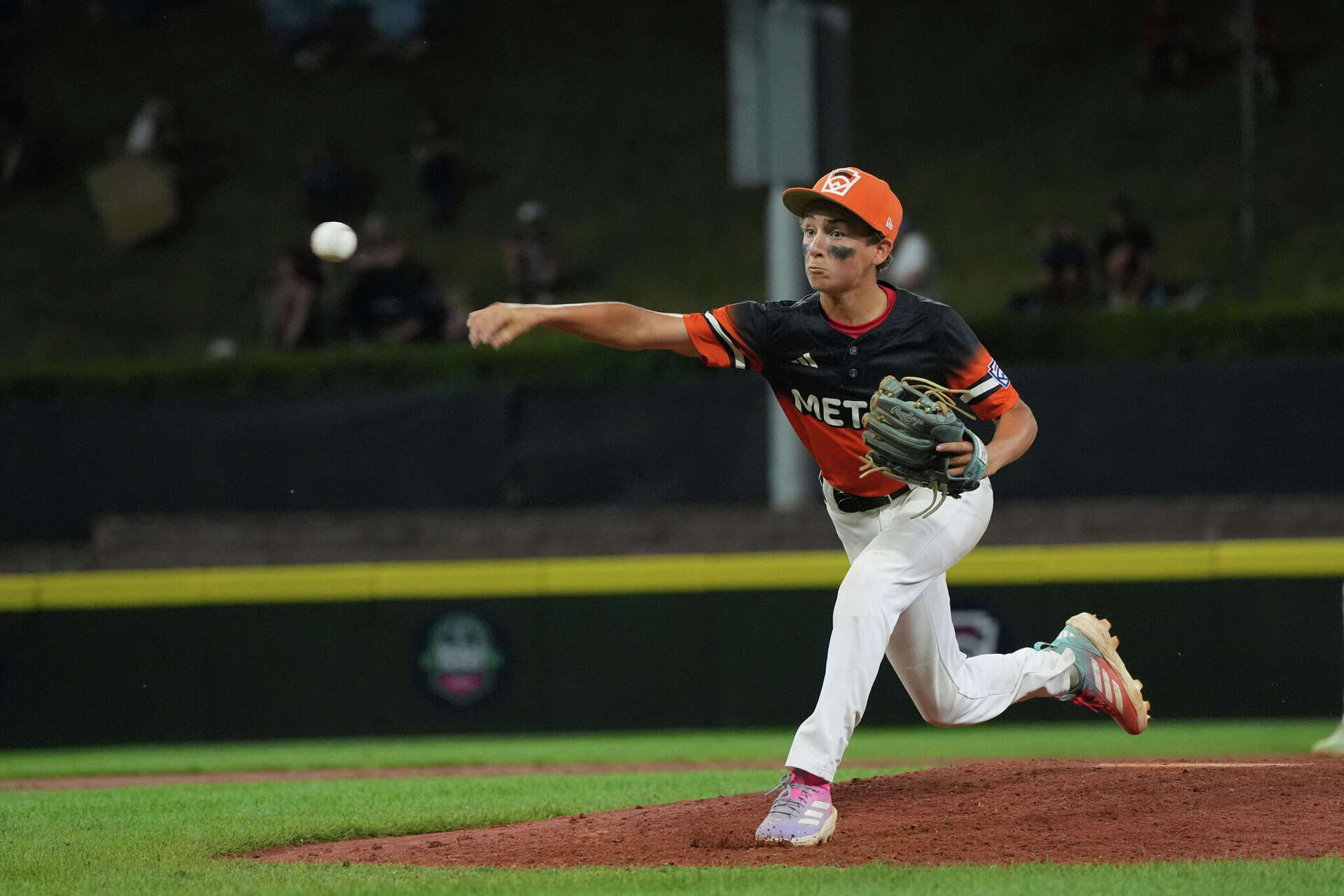 Fairfield CT Little League defeats Sioux Falls, SD at LLWS