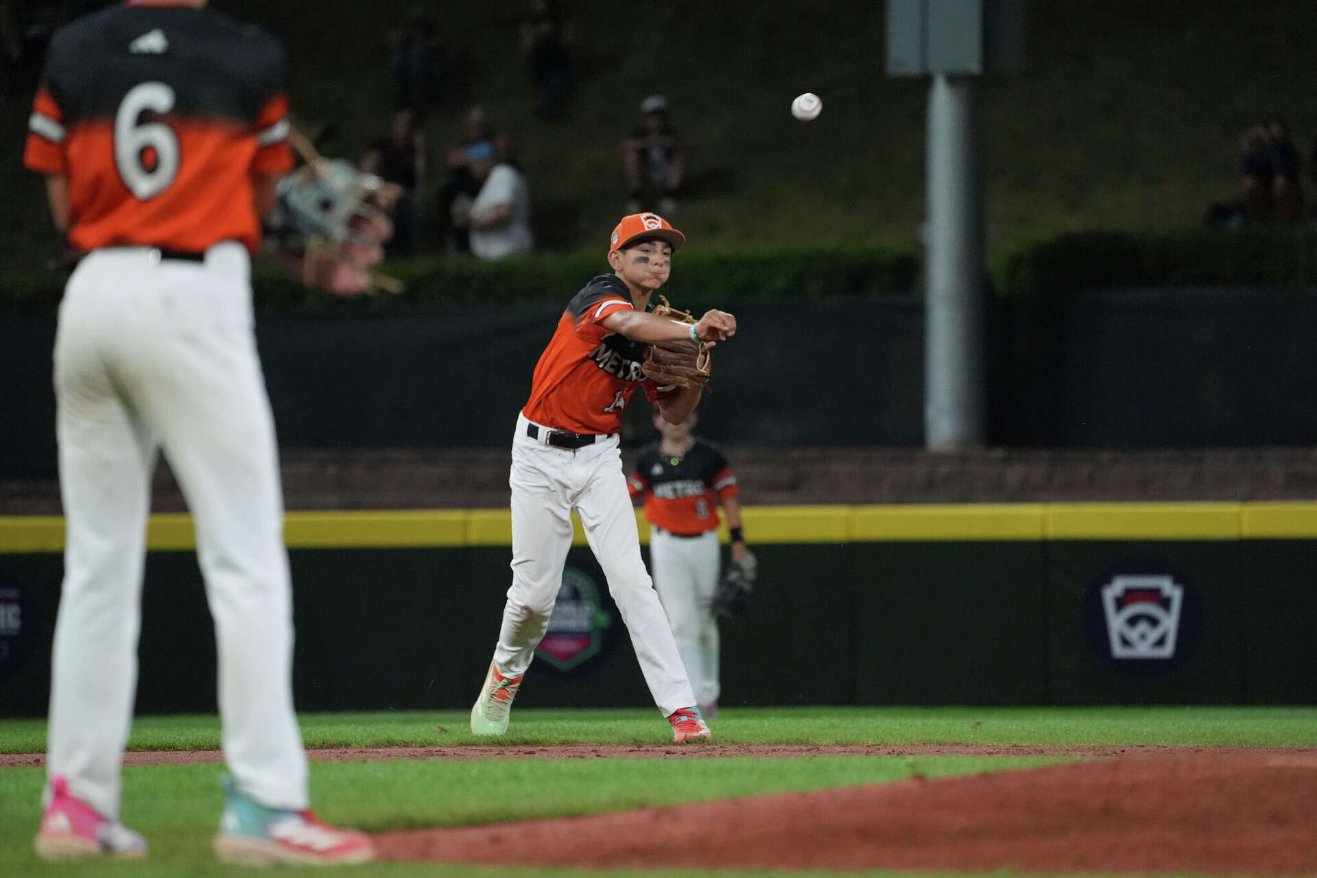 Fairfield CT Little League defeats Sioux Falls, SD at LLWS