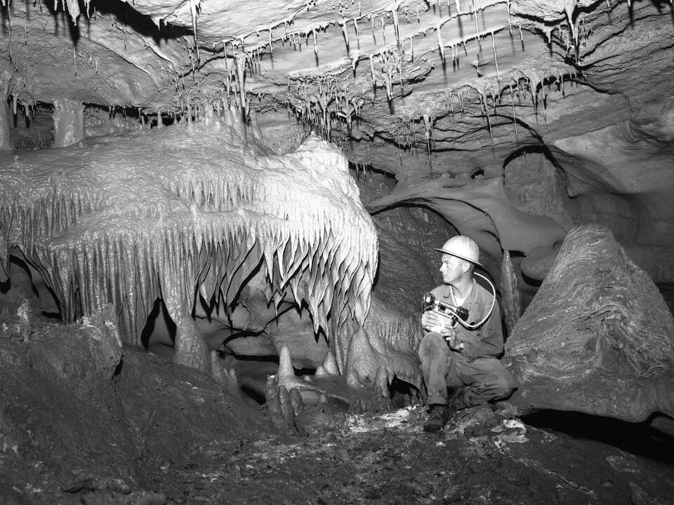 Massive Texas cave found in 1963 gets a new update