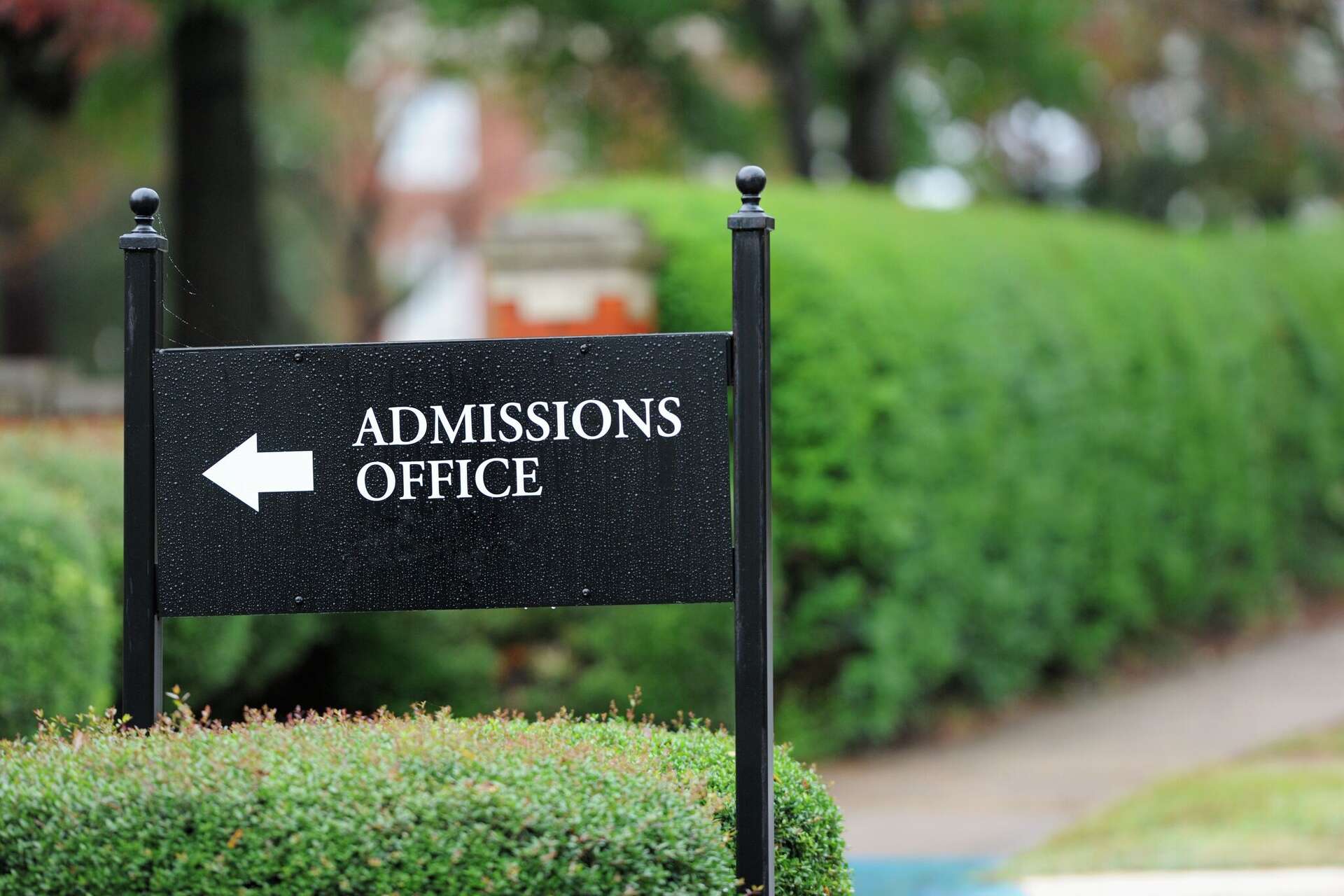Illinois direct admissions program guarantees spots by GPA