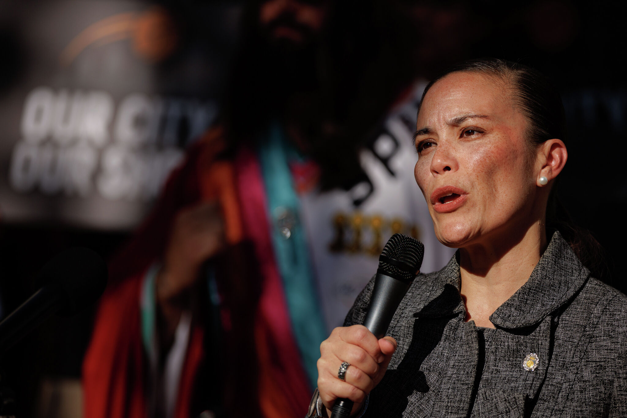 Mayor Jones crashes pro-Project Marvel rally ahead of decisive meeting