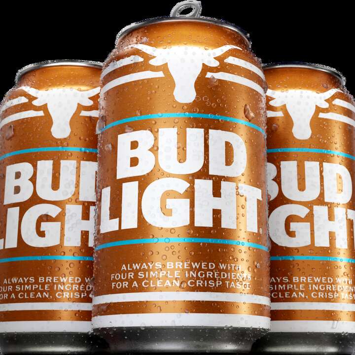 Shane Gillis dons Texas football gear in new Bud Light ad