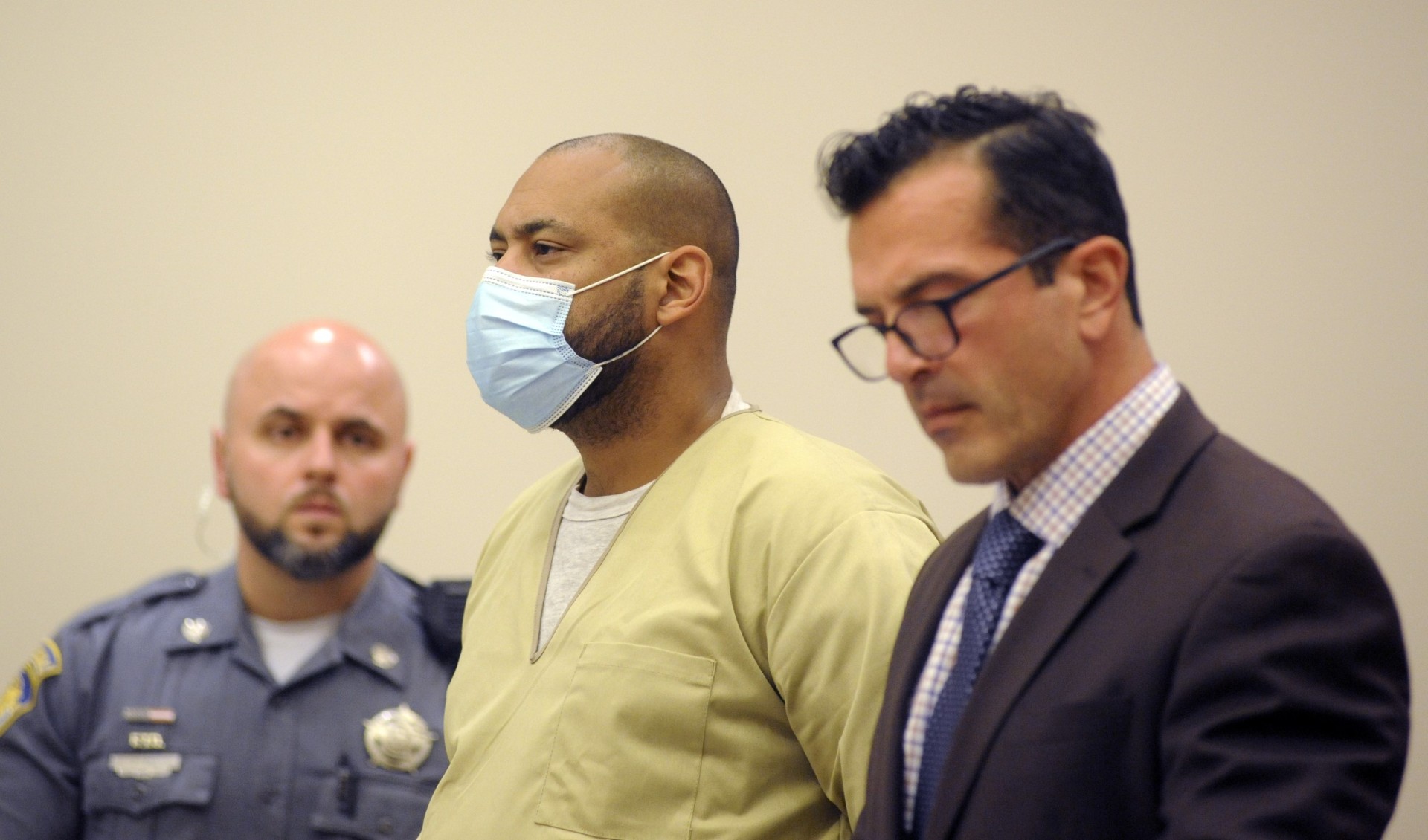 CT man accused of luring and sexually assaulting girls gets cars back