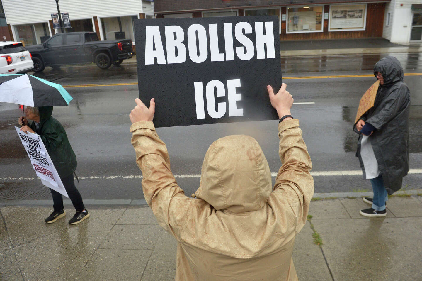 Why ICE has had a bigger presence in Connecticut in recent weeks