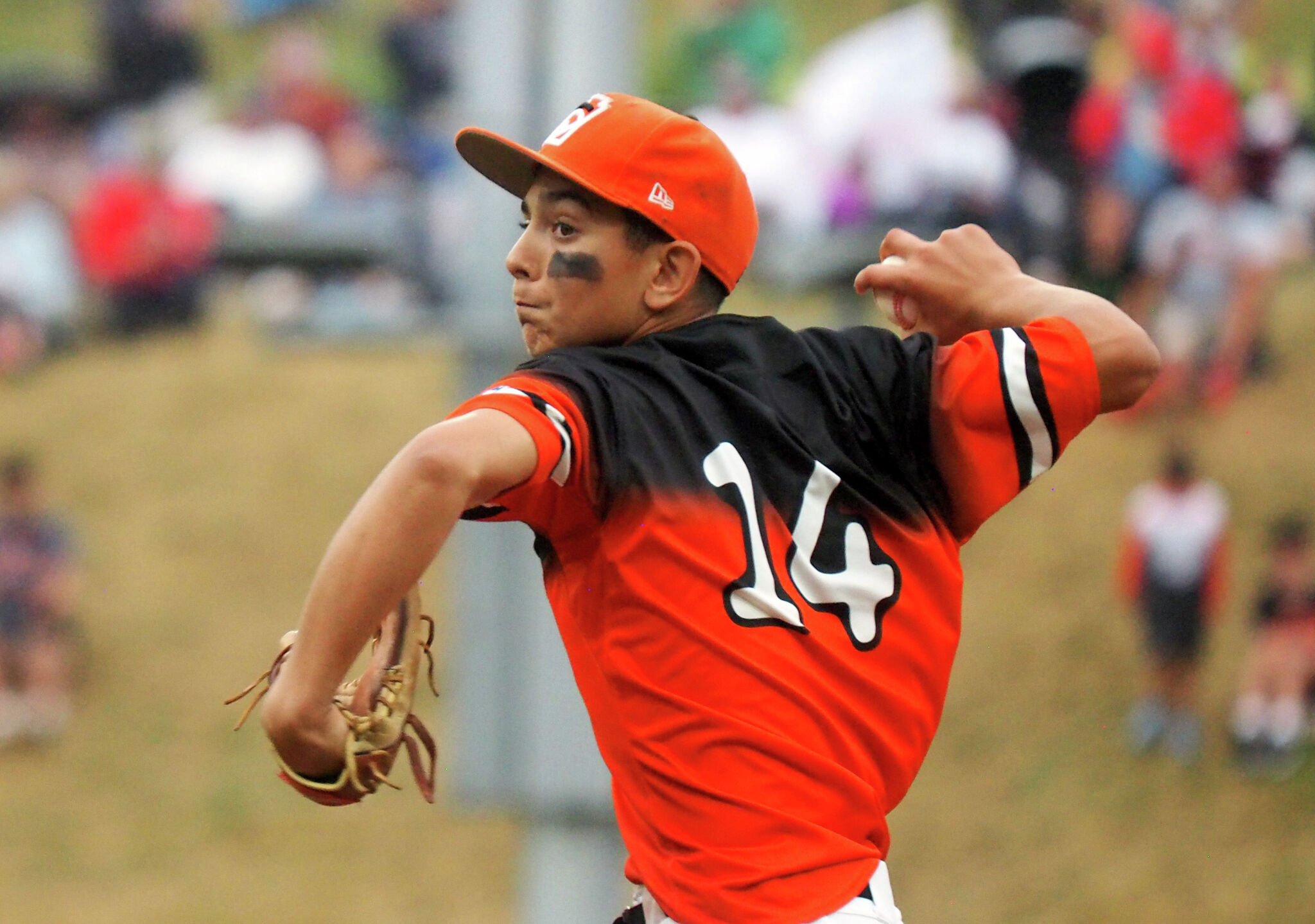 Ridgefield Mail Room opens: 'A need for the business in town'
