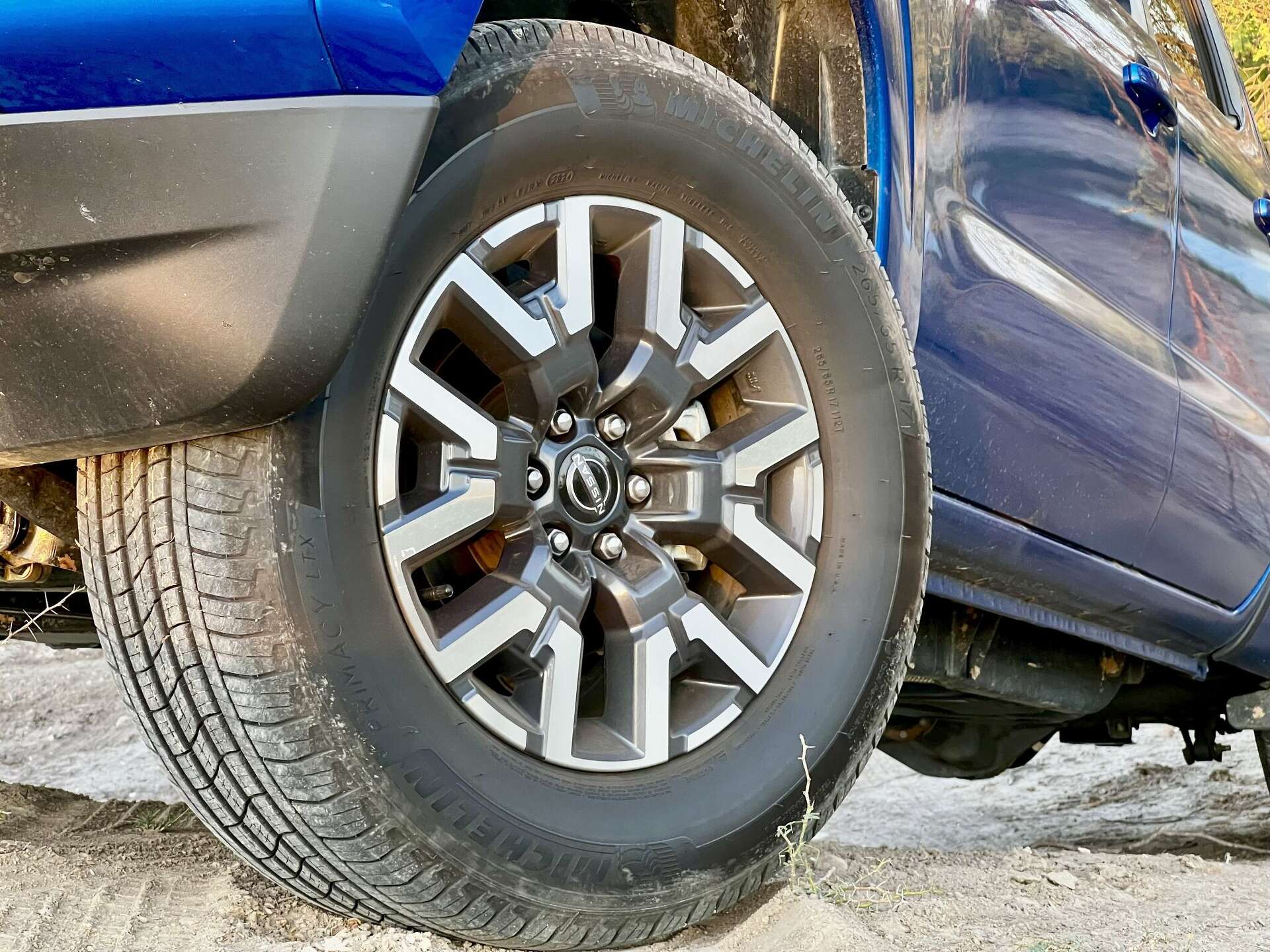 2025 Nissan Frontier review: Mid-size packs V6 power, trucklike feel
