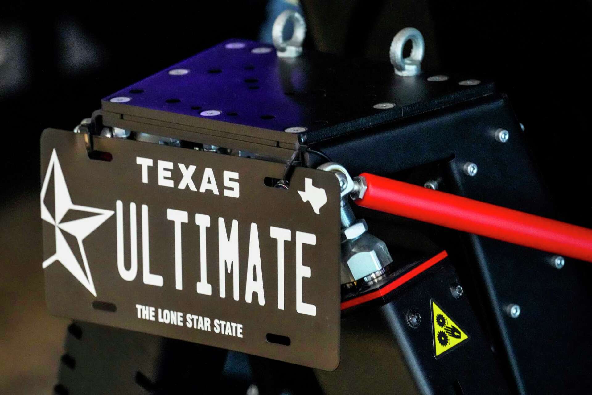 Houston racing simulation lounge offers chance to race on 610 Loop