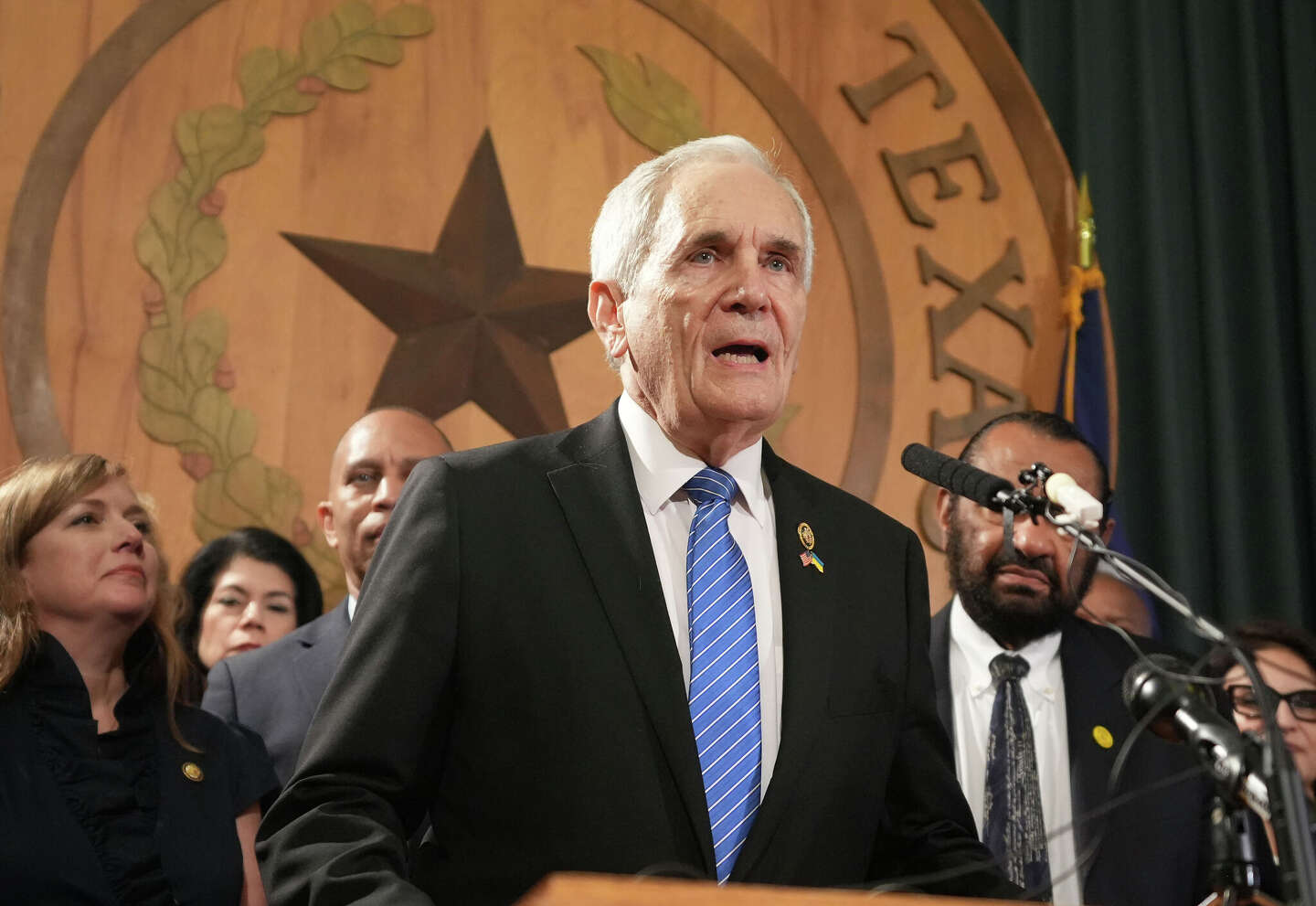 Lloyd Doggett says won't run in 2026 if Texas redistricting map stands