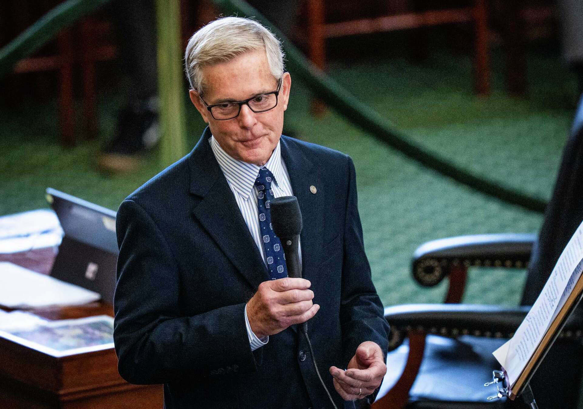 Redistricting plan heads to Abbott after Texas Senate foils filibuster