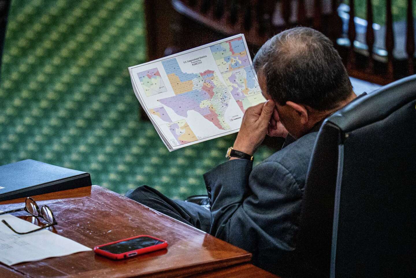 Redistricting plan heads to Abbott after Texas Senate foils filibuster