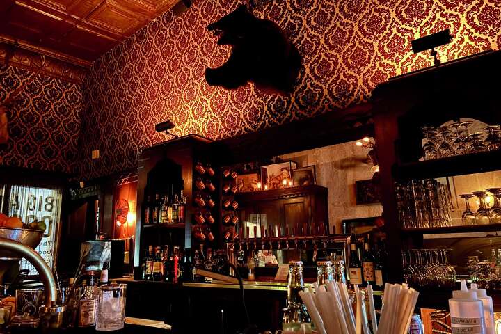 92 years of Esquire Tavern, one of San Antonio's oldest bars