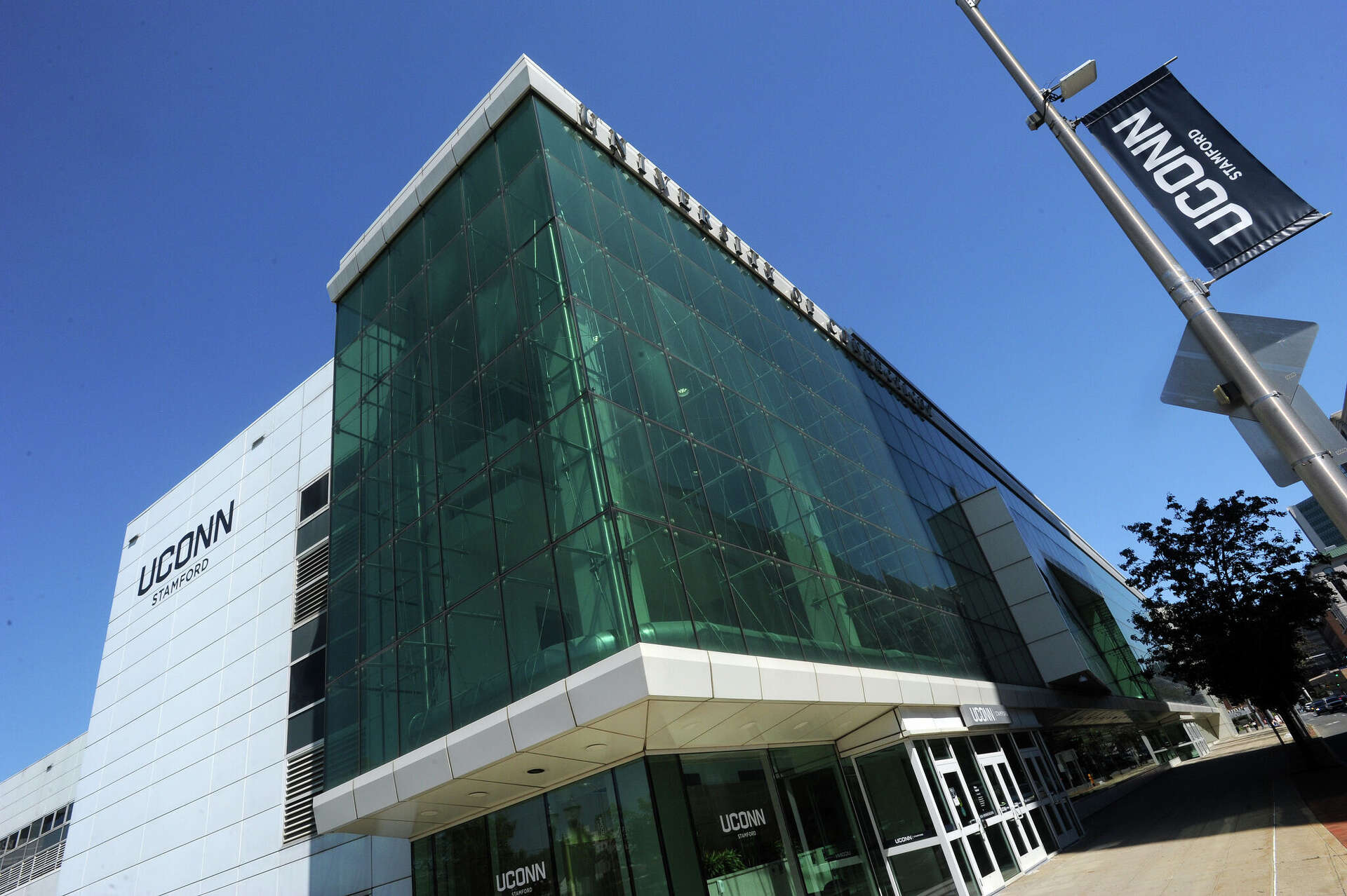 Students move into UConn Stamford building where tenants formed union