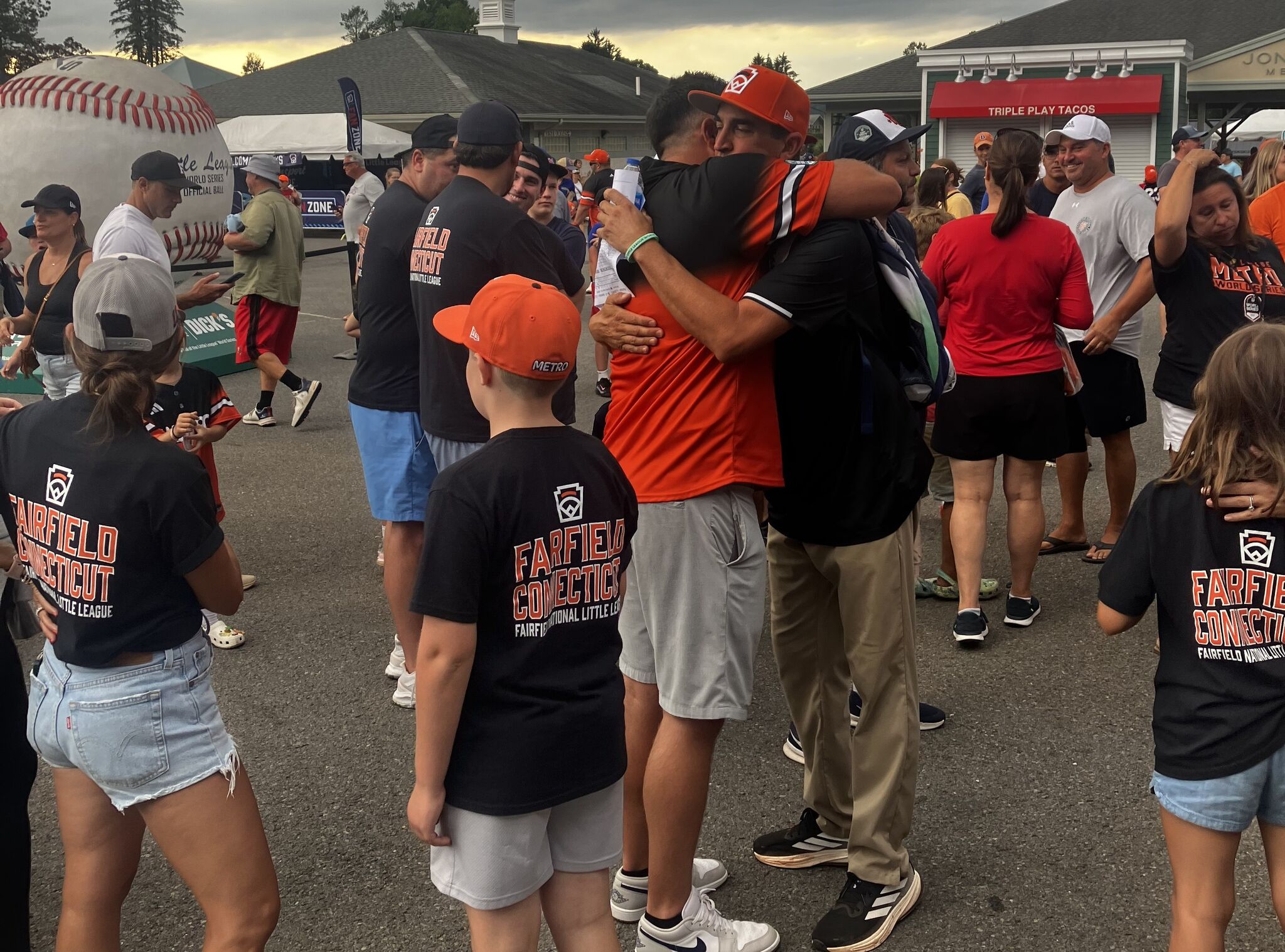 Carrie Coulson marries Brian Bonewitz