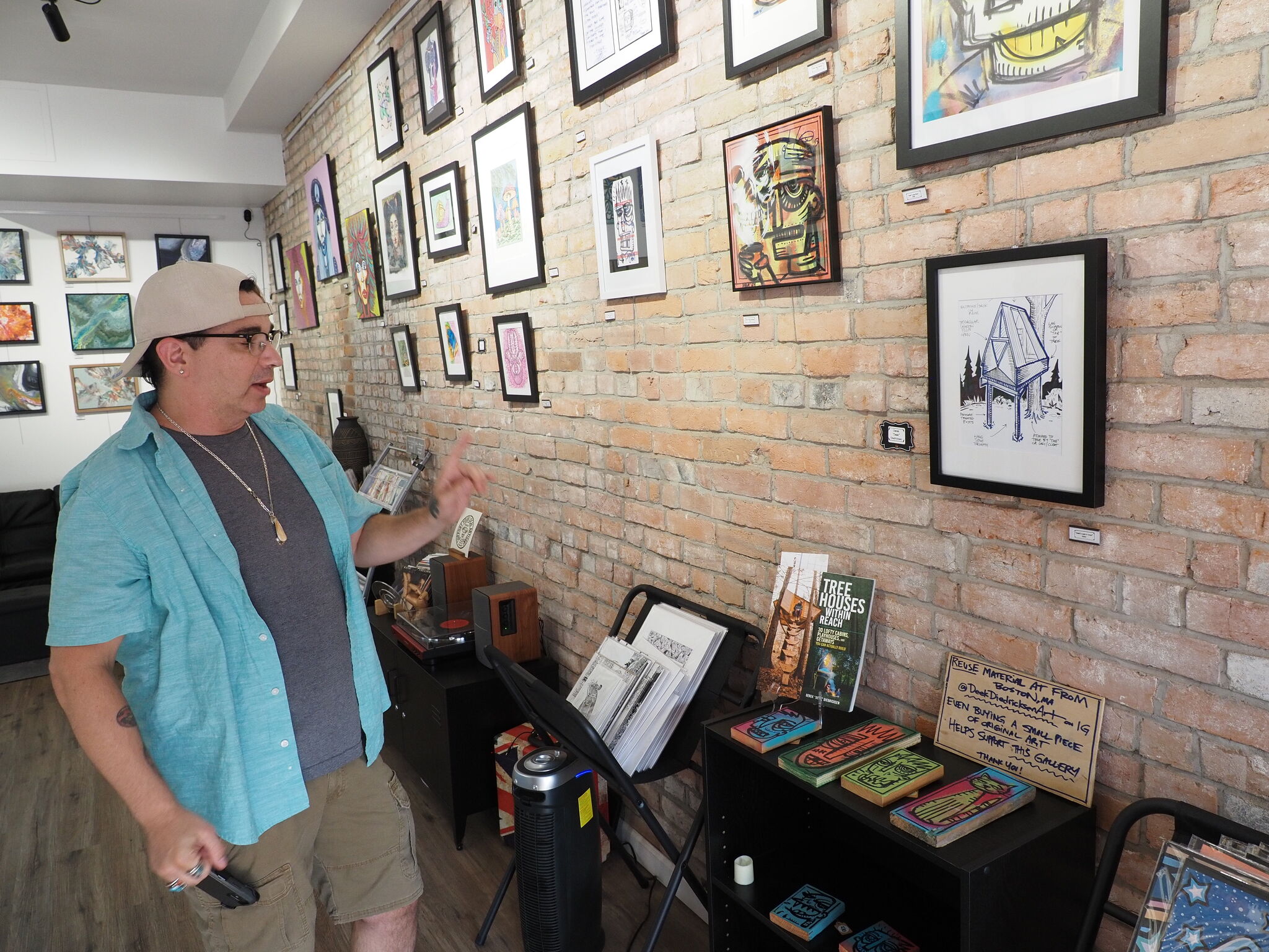 Alton gallery marks artists’ birthdays with ‘Leo’s On Fire’ show