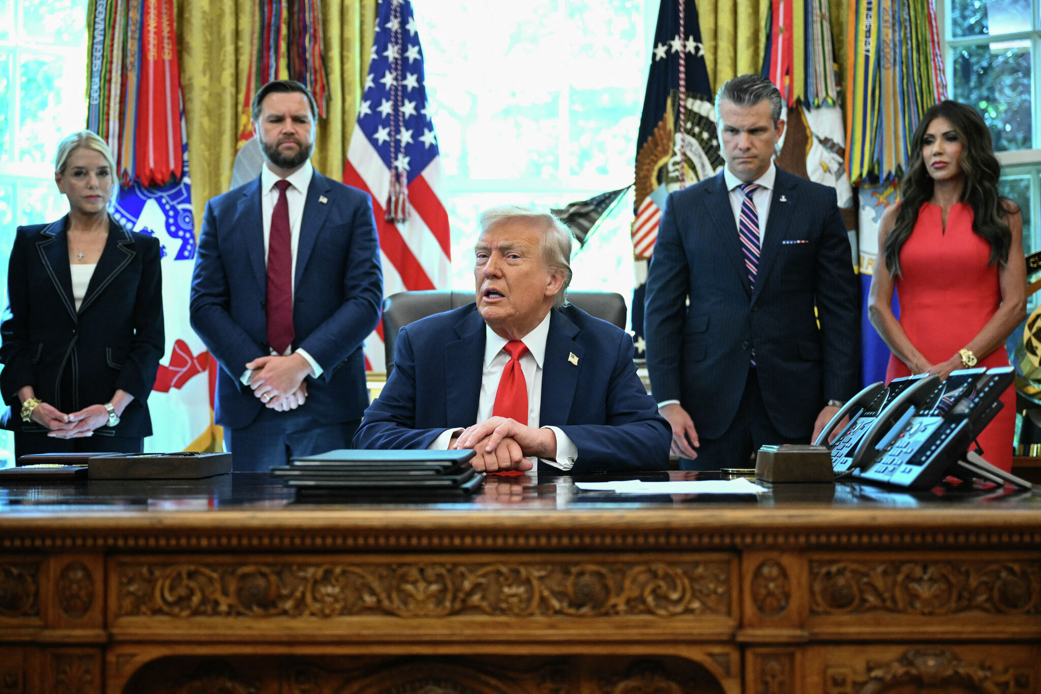 Trump signs executive order targeting 'cashless bail' laws