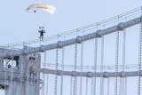 ‘One of the craziest things’: Skysurfer rides Bay Bridge's cables