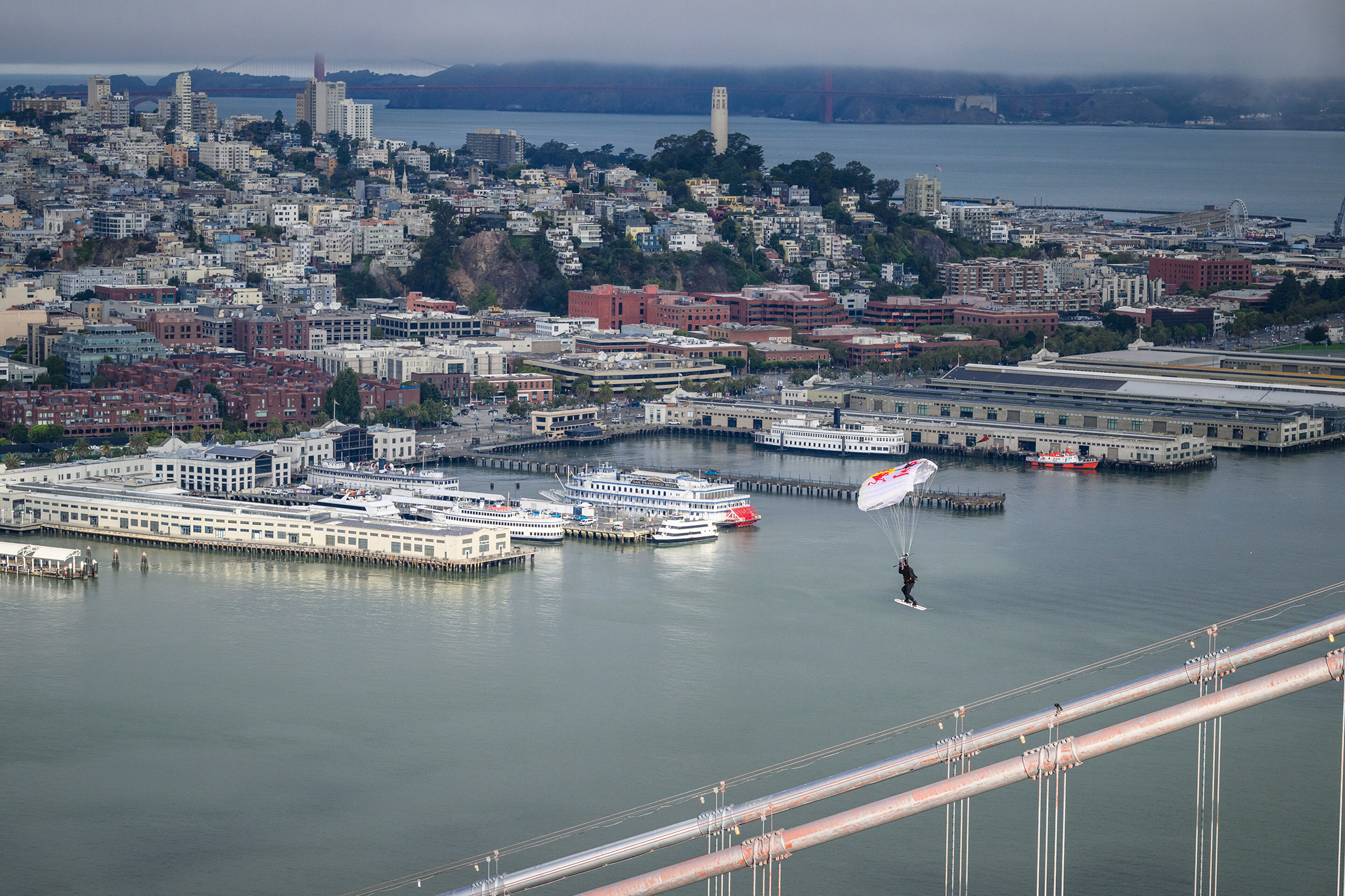 Man drops onto Bay Bridge suspension cables for jaw-dropping stunt