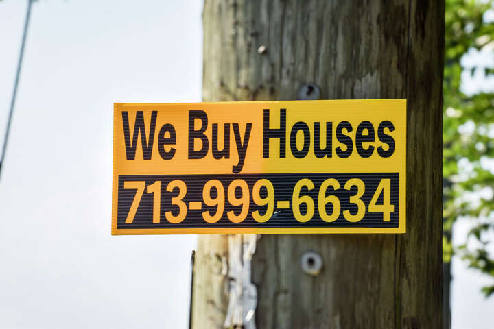Texas cracks down on illegal street signs—fines now up to $5,000