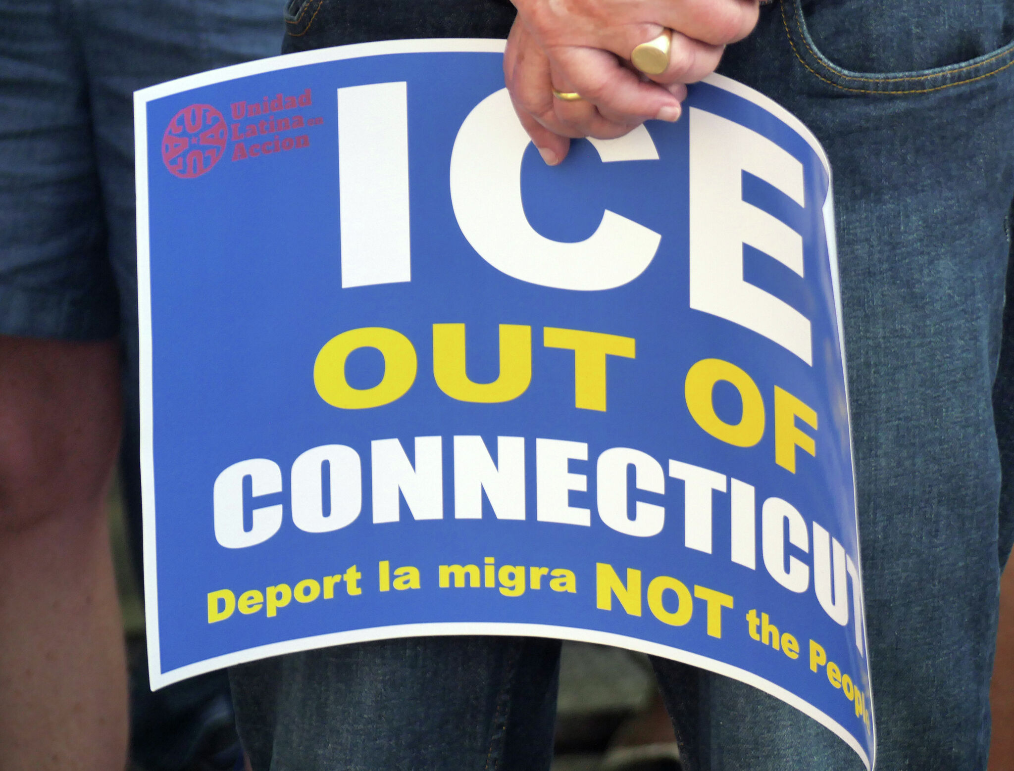Can CT Supreme Court ban ICE arrests at state courthouses?