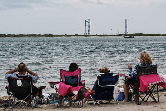 SpaceX completes first Starship payload deployment on flight 10