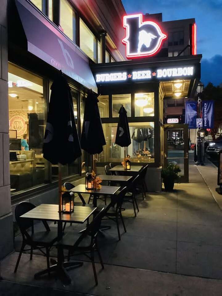Plan b burgers announces closure of Hartford, West Hartford locations