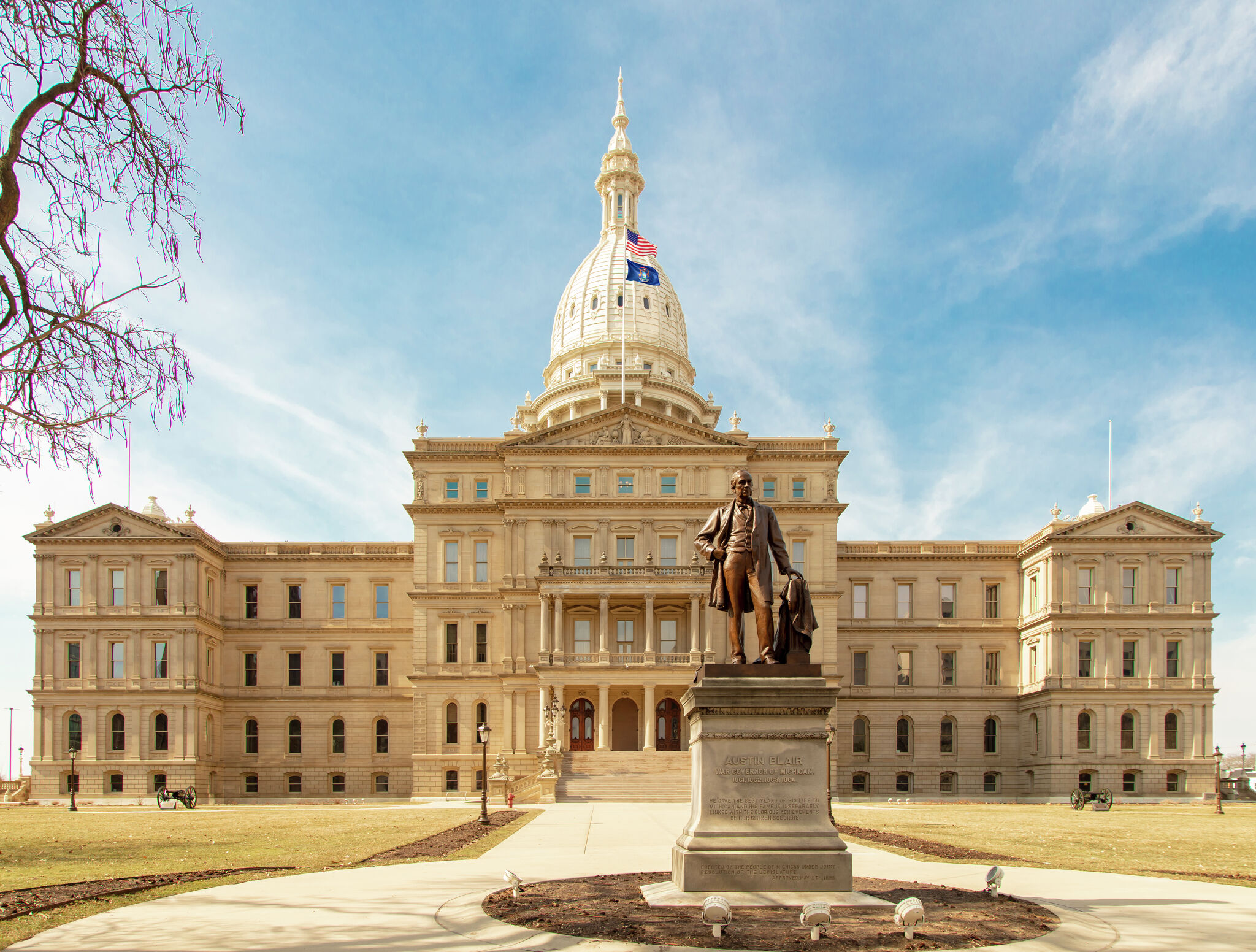Whitmer signs Michigan law that criminalizes AI deepfake sexual images