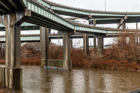 Waterbury Mixmaster replacement narrowed to two options