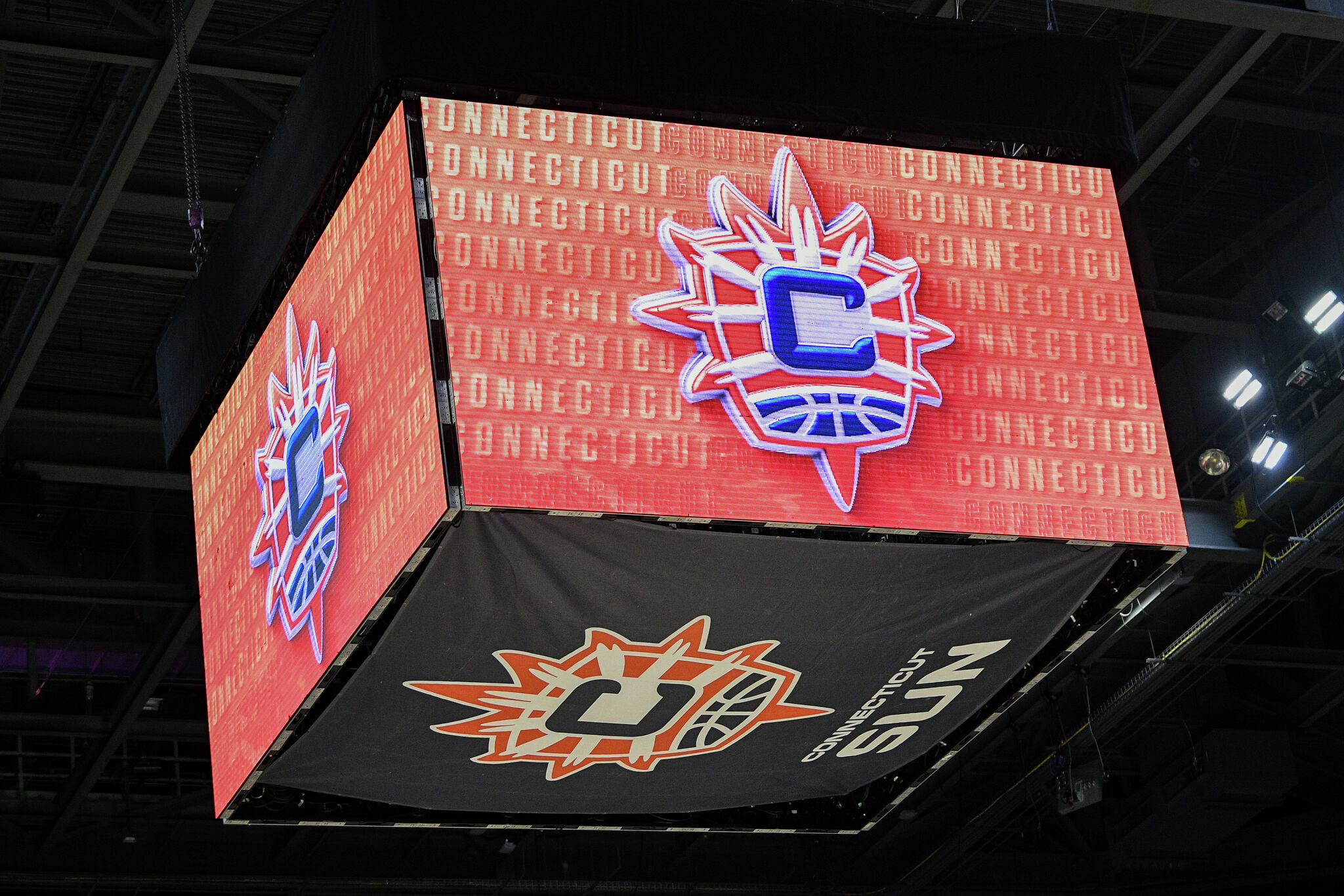 CT preparing a bid for minority stake in the Connecticut Sun