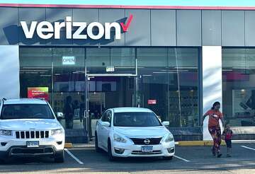 Trump's war over DEI threatens giant Verizon-Frontier merger key to CT