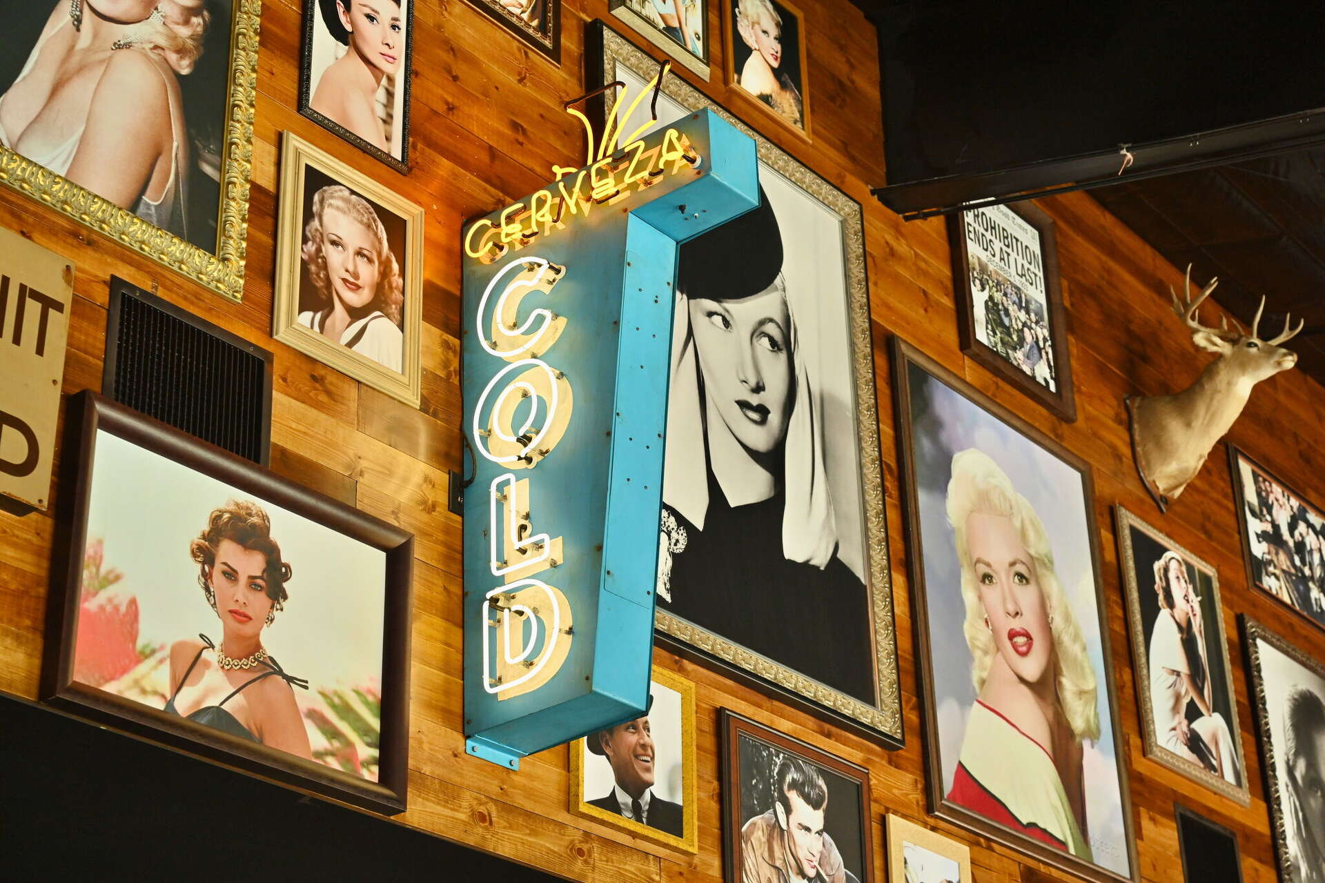 Houston's Kirby Ice House to debut Texas' longest bar