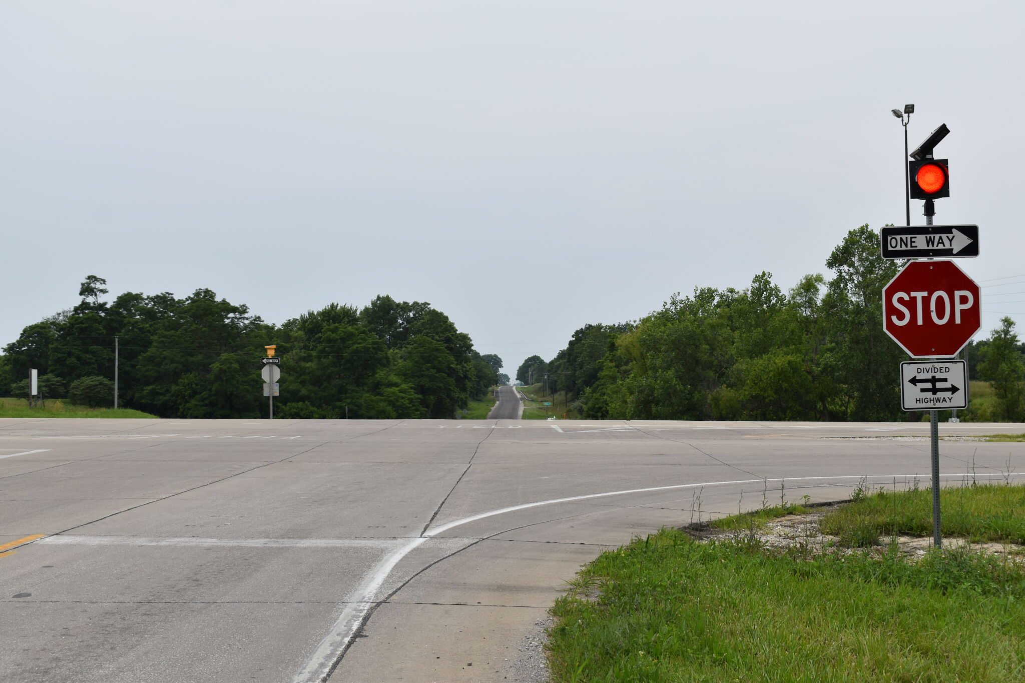 IDOT adds flashing beacons at U.S. 67 intersection after fatal crashes