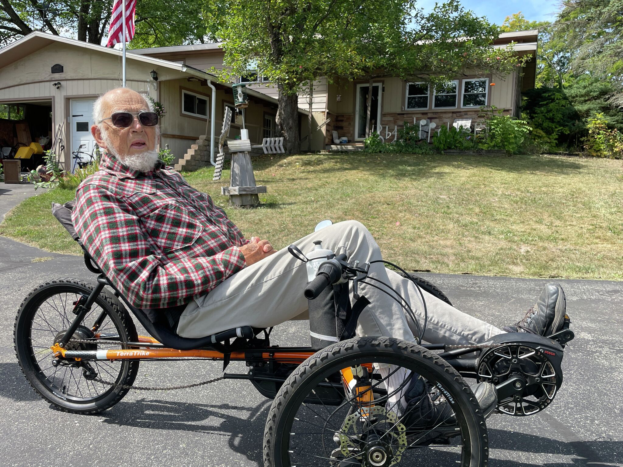 Longtime Big Rapids Michigan educator Gordon Mallett to turn 90